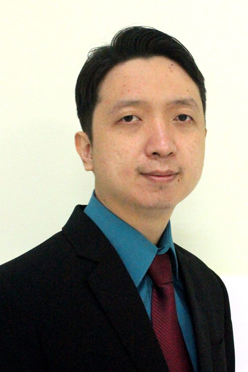 Guru dan Karyawan – SMA Kristen Petra 4